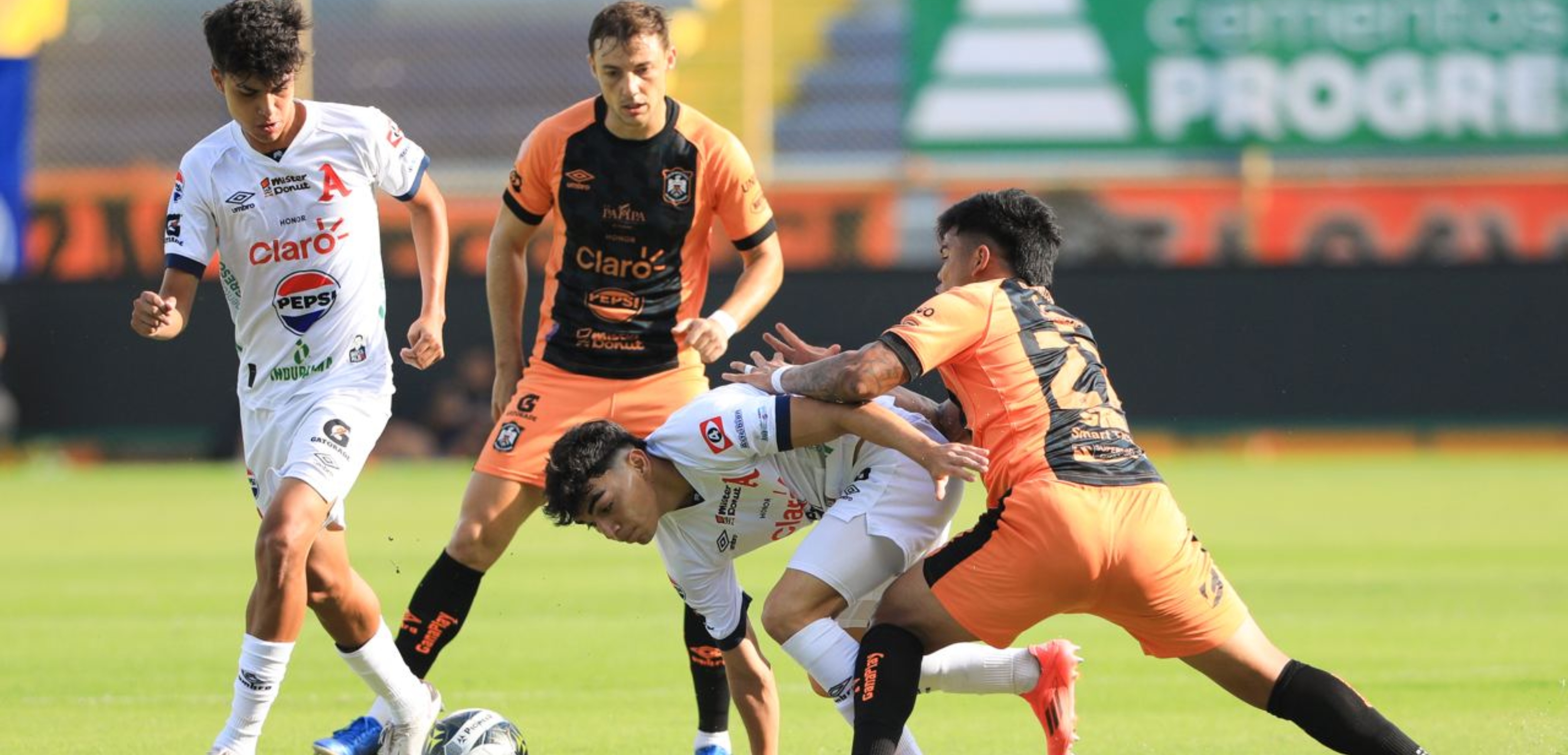 El punto fue lo más justo entre Alianza y Águila – Diario El Salvador