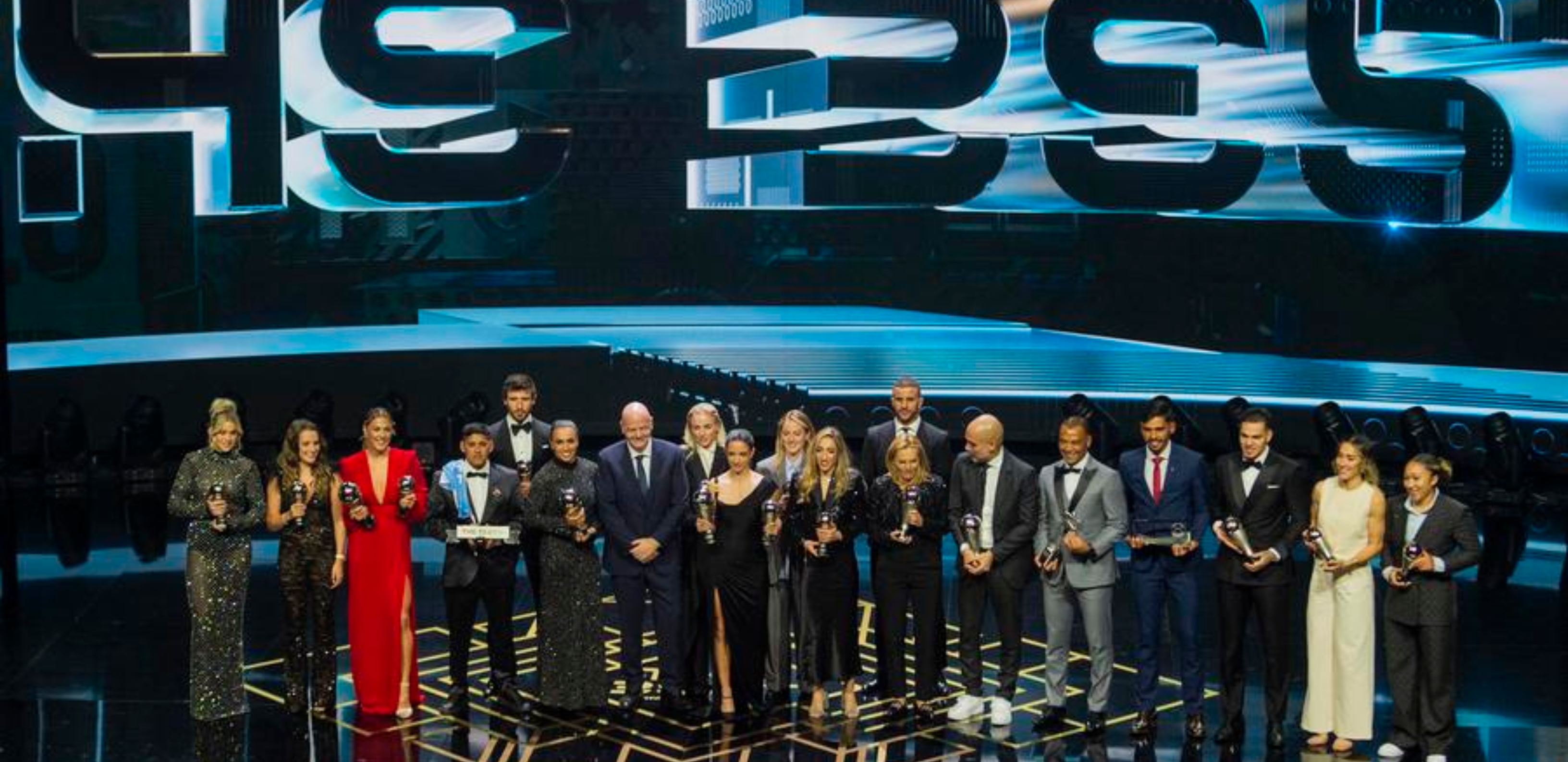 FIFA anuncia nominados a premios de fin de año – Diario El Salvador