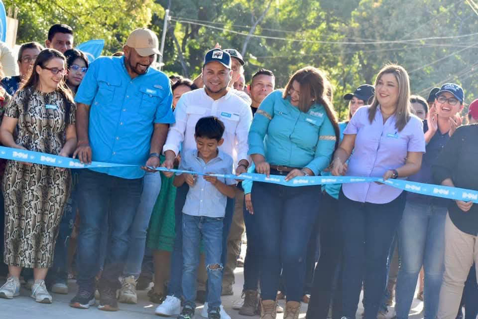 Obras Municipales mejora 2.8 kilómetros en Ozatlán, Usulután - Diario ...