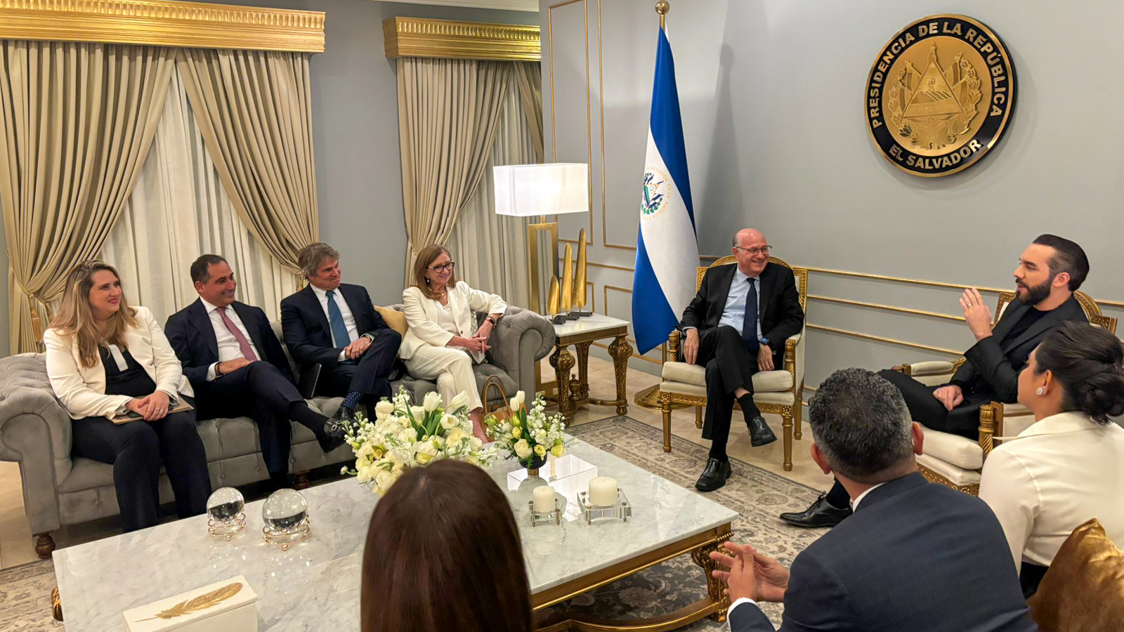 BID apoyará a El Salvador con más de $1,000 millones en financiamiento ...