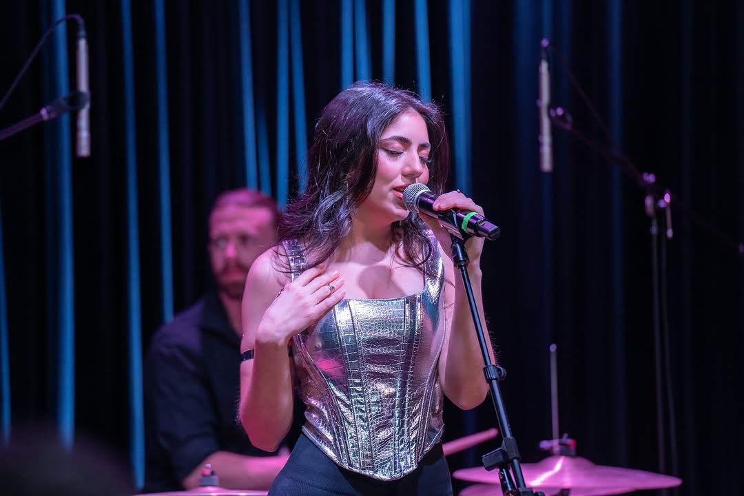 Monique Hasbún conquistó el escenario de Scottsdale con su talento y ...