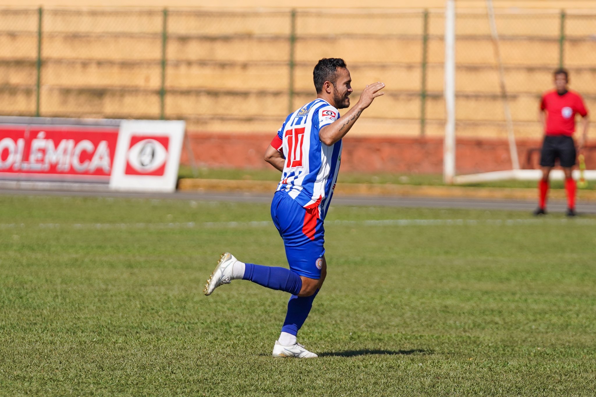 El 11 Deportivo solo dio el alegrón y volvió a perder contra Metapán ...