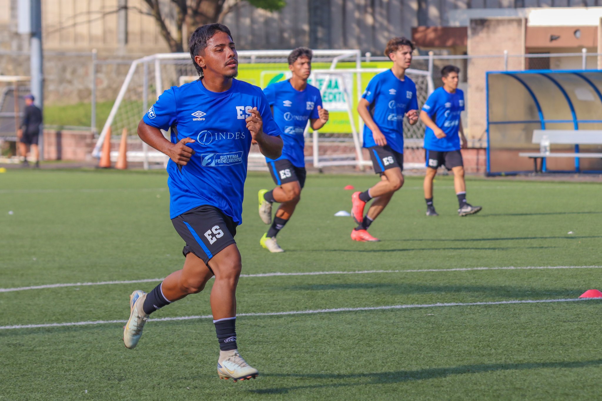 La sub-17 masculina de El Salvador tendrá un campamento en México ...