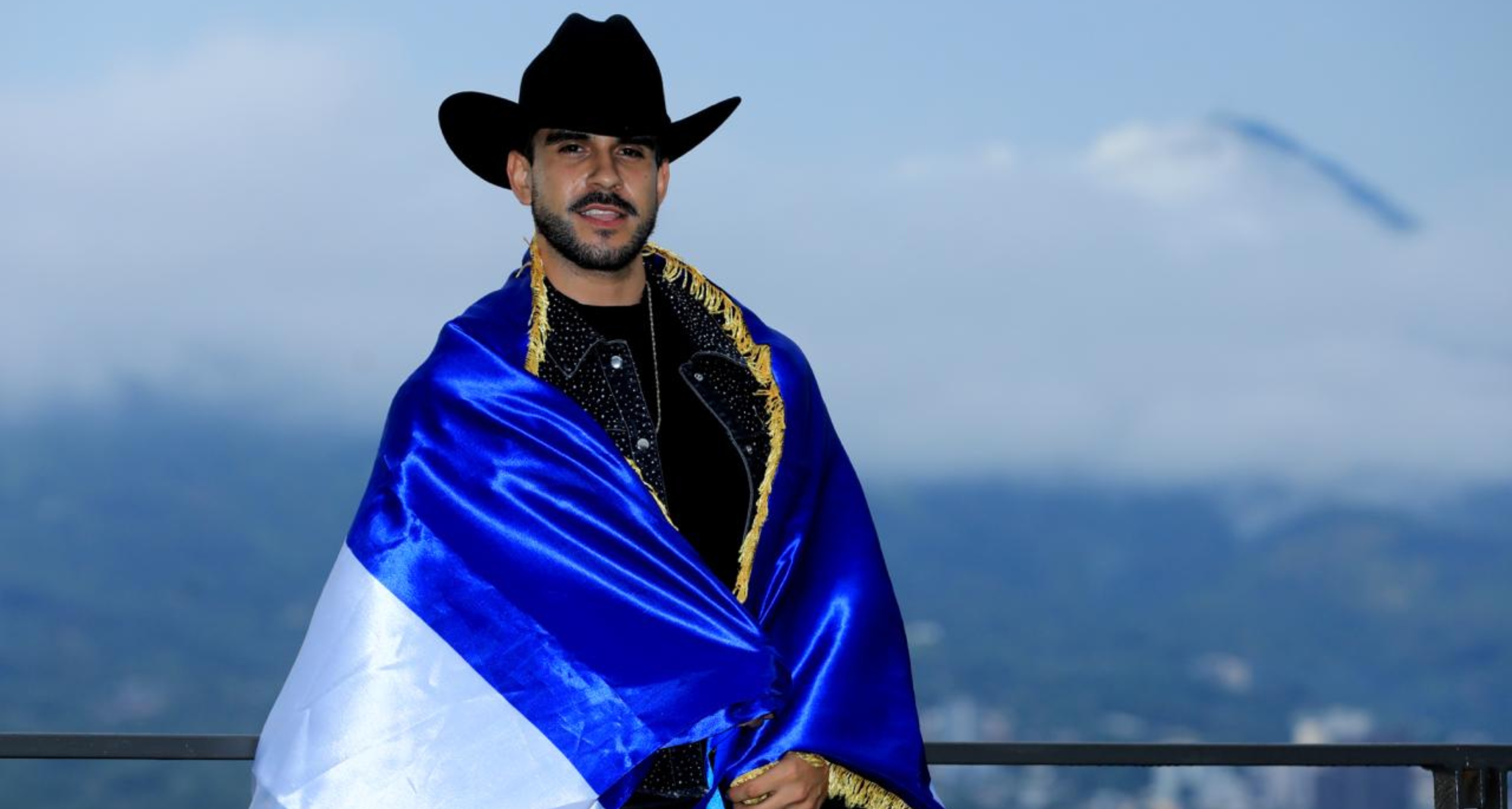 «Estoy agradecido con el público salvadoreño, le dieron esa “patadita ...