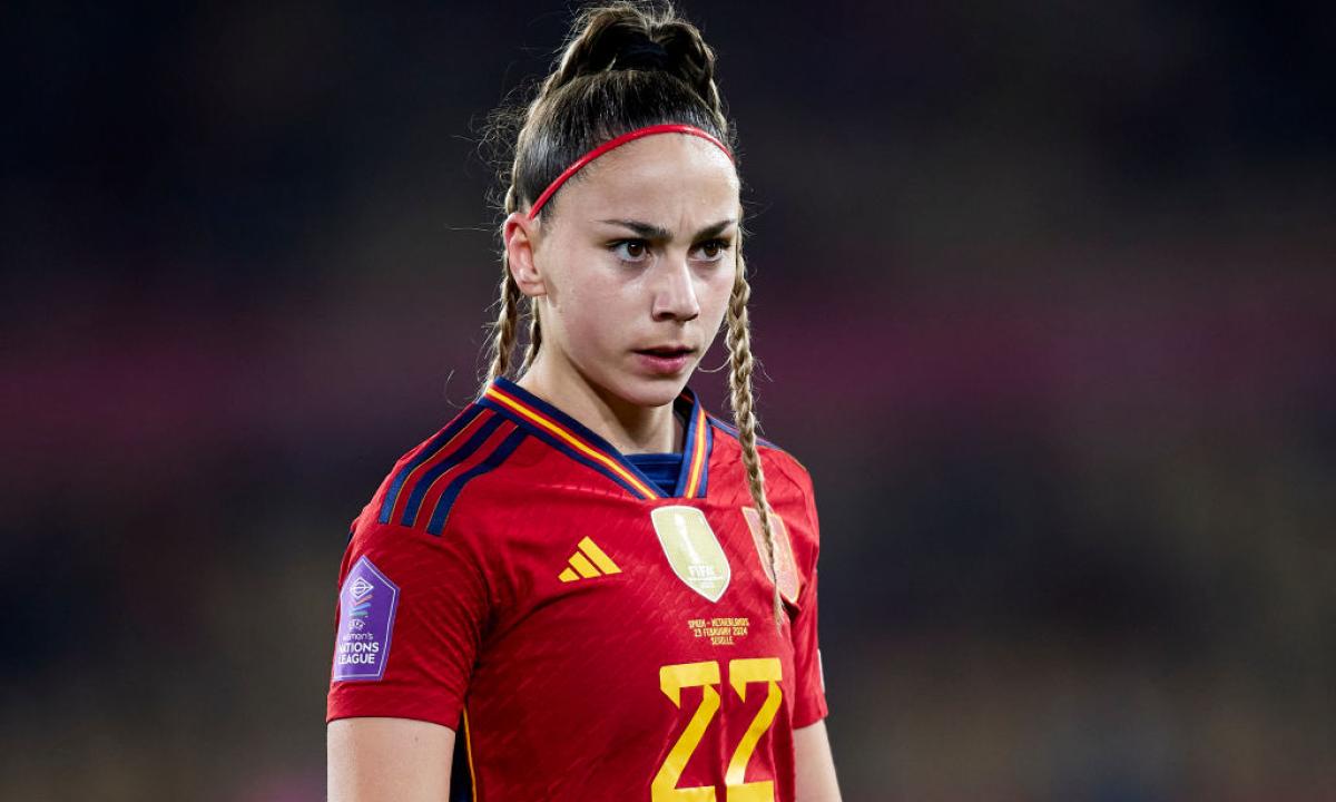 Athenea del Castillo – Diario El Salvador