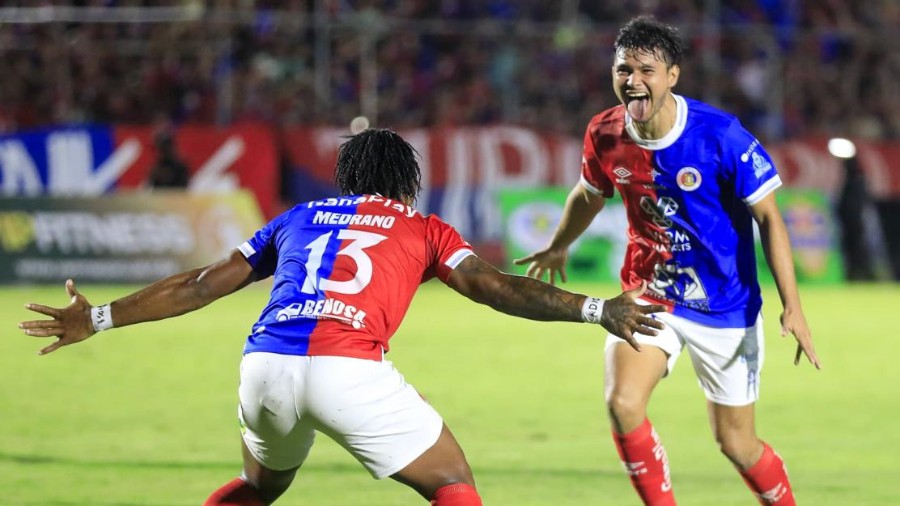 «Como equipo hemos avanzado», Cristian Flores - Diario El Salvador