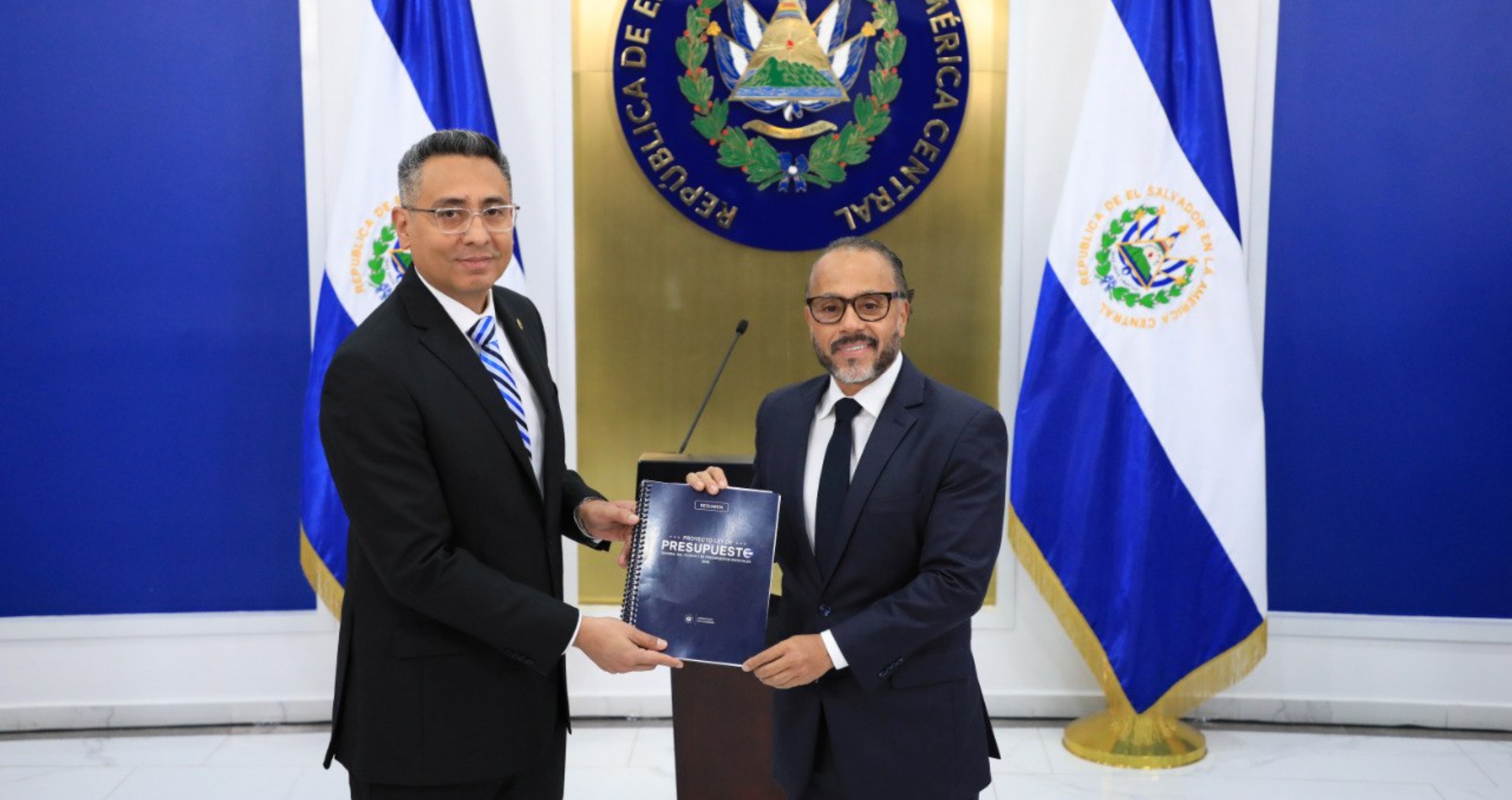 Ejecutivo entrega el presupuesto del Estado 2026 balanceado por $10,555 ...