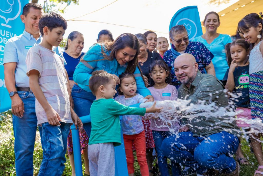 Mil personas son beneficiadas con un sistema de agua potable en ...