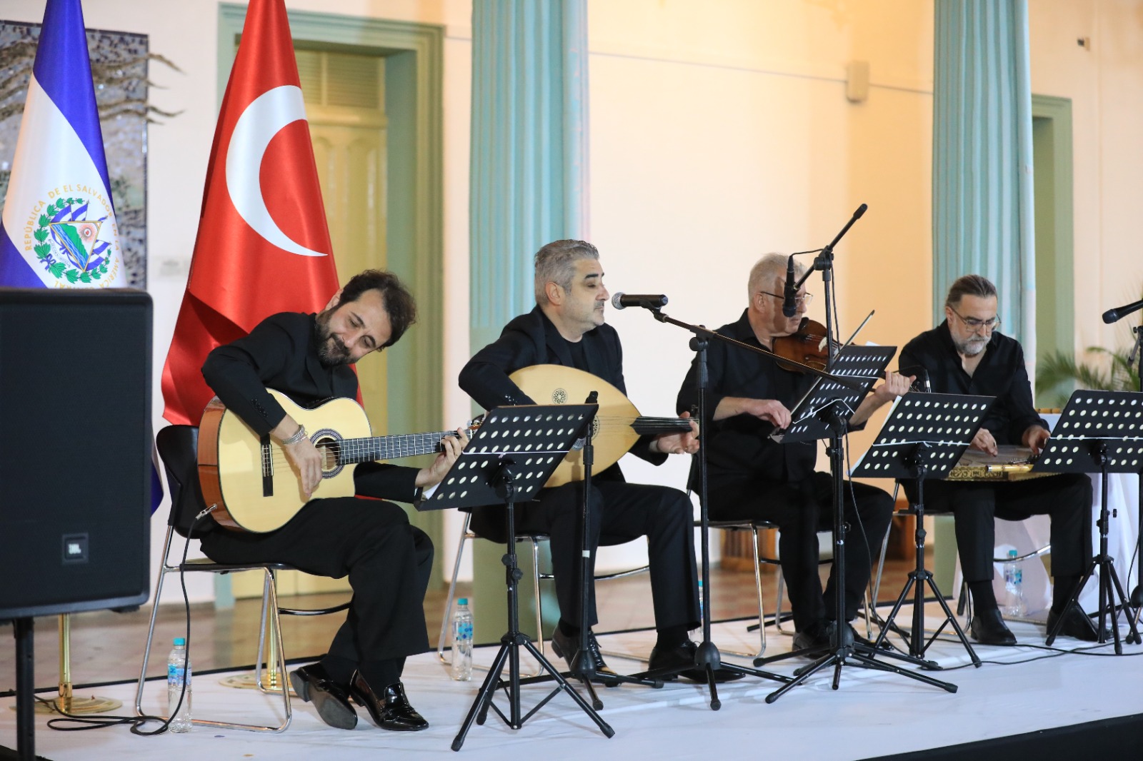 Grupo de música clásica turca se presentó en el Palacio Municipal ...