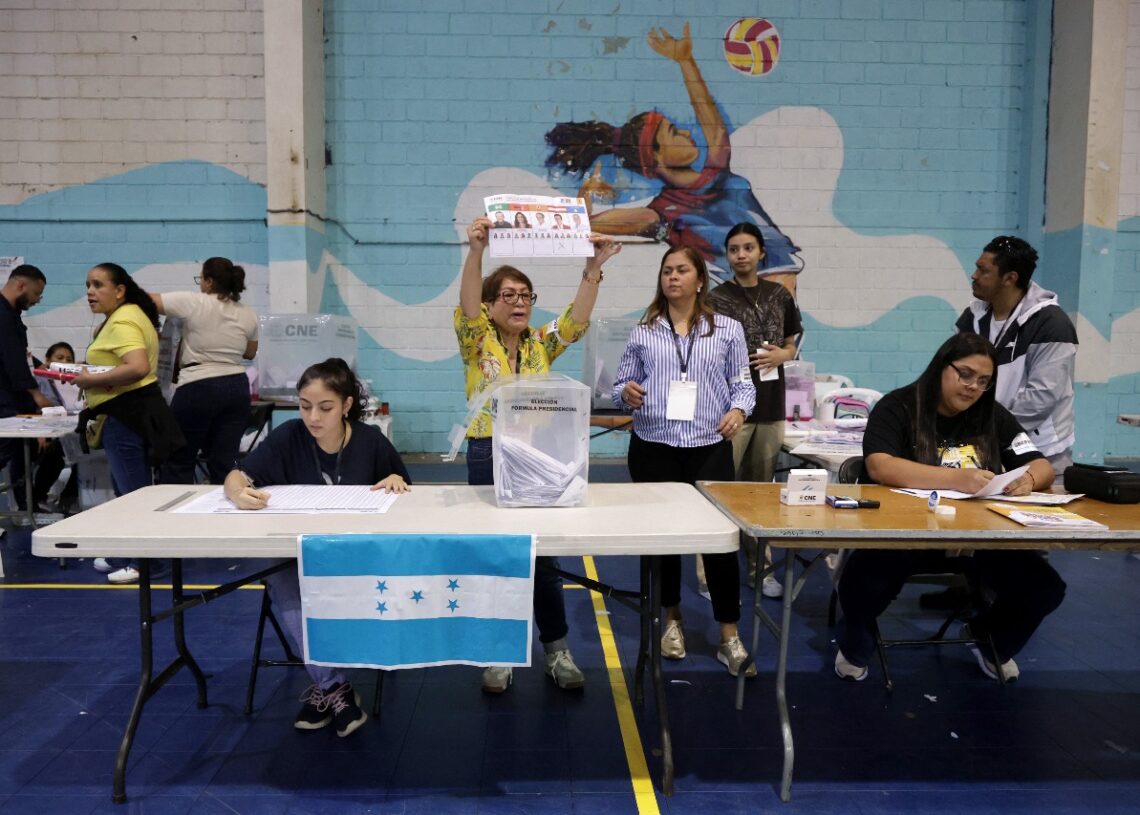 La izquierda pierde elecciones presidenciales en Honduras y derecha se disputa el triunfo ...