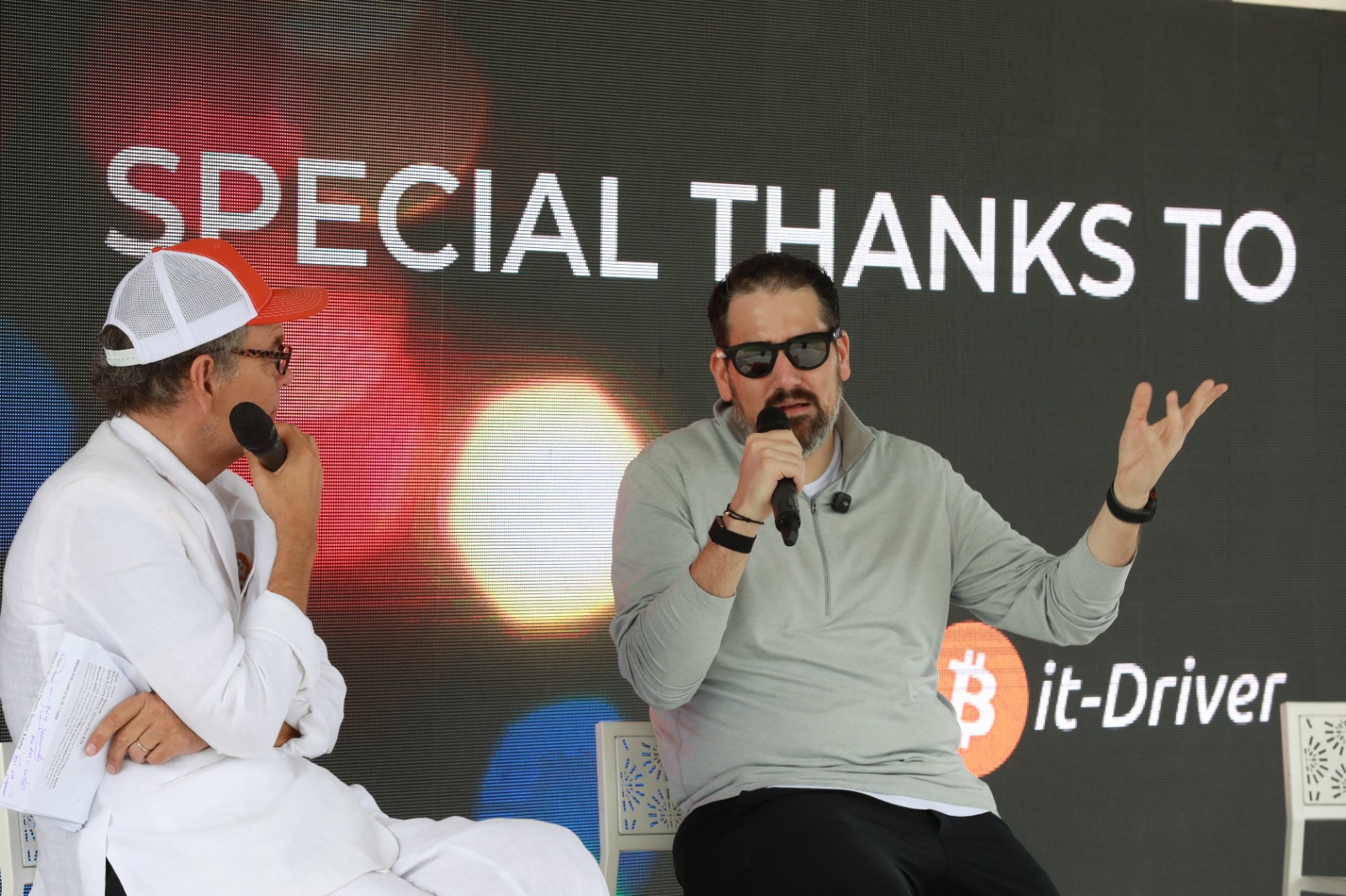 El Salvador capta al Towerbank y a su plataforma de criptomonendas